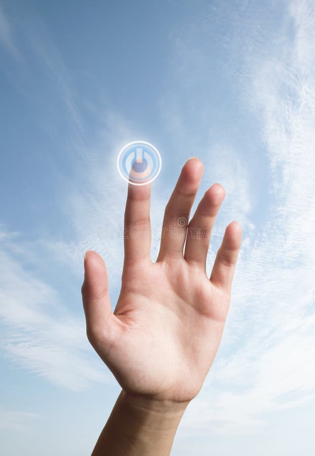 La Main Appuie Sur Le Bouton Photo stock - Image du ordinateur, sens ...