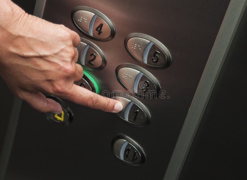 La Mano Está Presionando El 1o Piso Imagen de archivo - Imagen de mano ...