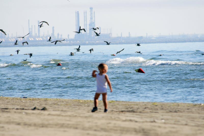 Mer Noire, Roumanie photo stock. Image of enfant, ondes - 6250400