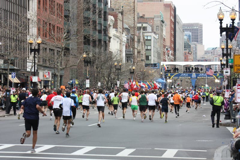 La Meta Del Maratón De Boston Fotografía editorial - Imagen de raza ...