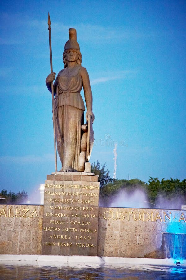 Monumento De Minerva Do La Em Guadalajara, México Imagem de Stock ...