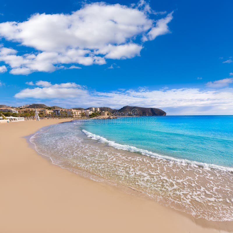 La Moraira Playa Ampolla-Strand in Alicante Spanien Stockbild - Bild ...