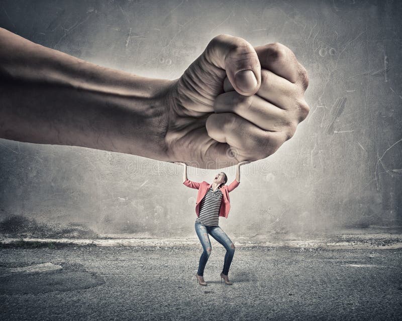 La Mujer Experimenta Poder De La Autoridad Imagen de archivo - Imagen ...