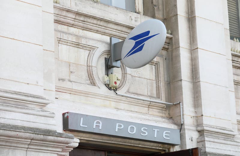 La Poste Post Office Paris France Editorial Photo - Image of post ...