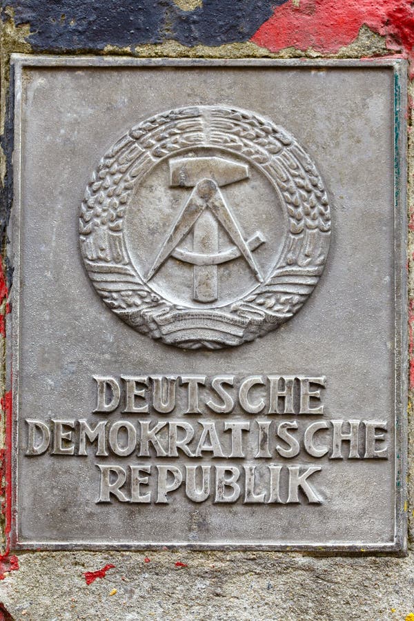 La RDA Signent Dedans Berlin Photo stock - Image du république, culture ...