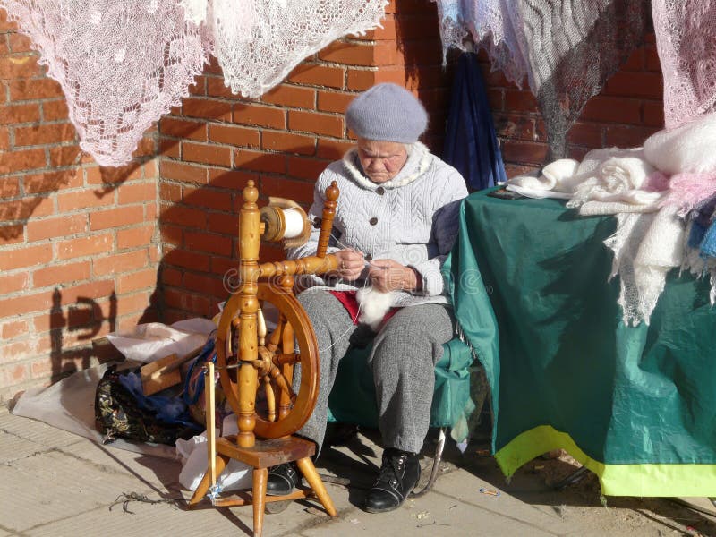 La Rueca Es Una Herramienta, Que Hizo Girar El Hilo Foto editorial ...