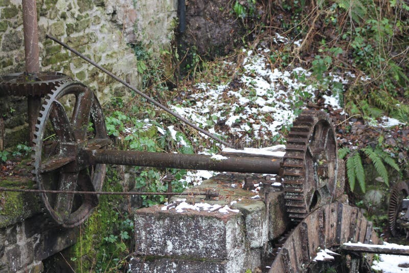 La Rueda De Molino Vieja De Agua Foto de archivo - Imagen de rueda ...