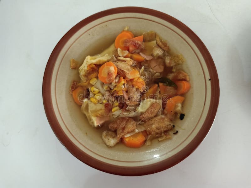 La Sopa De Sol, Una Sopa Tradicional Del Centro Solitario De Java ...