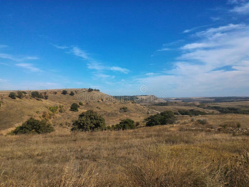 La steppa immagine stock. Immagine di luminoso, giallo - 79071851