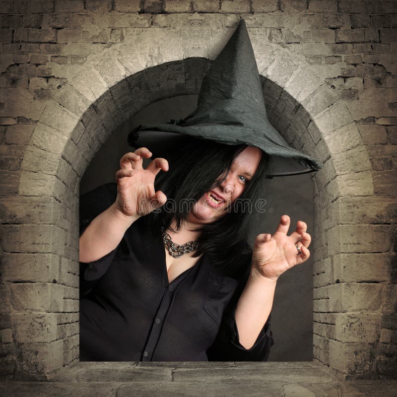 La strega. immagine stock. Immagine di nerezza, cimitero - 35981727