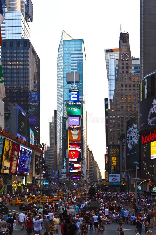 La Times Square Est Un Symbole De Nouveau Photo stock éditorial - Image ...