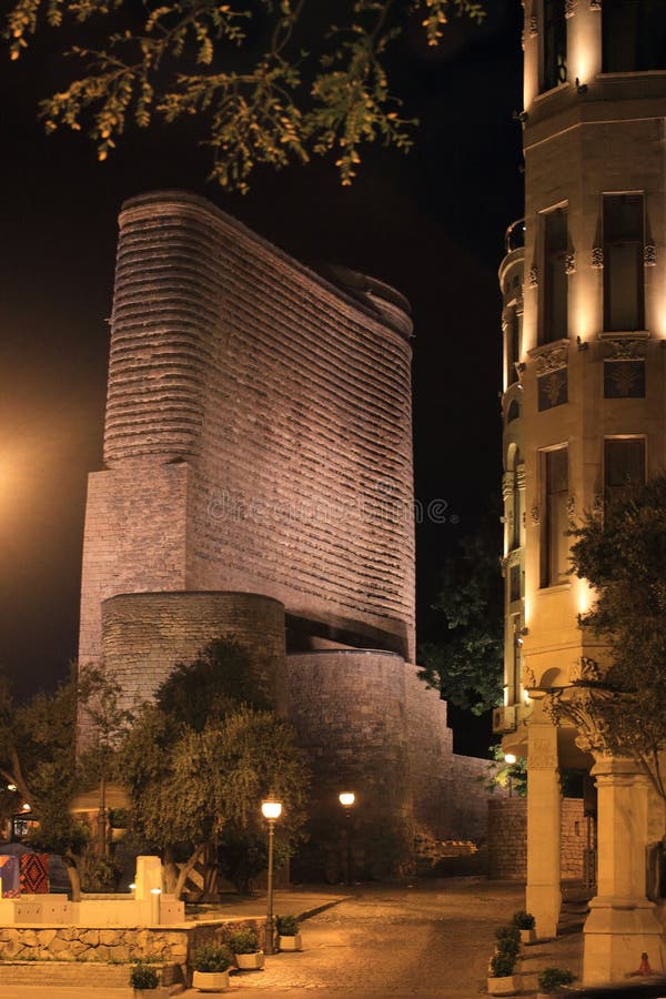 Torre Di Maidens Kiz Kulesi Conosciuta Anche Come Torre Di Pendenza ...