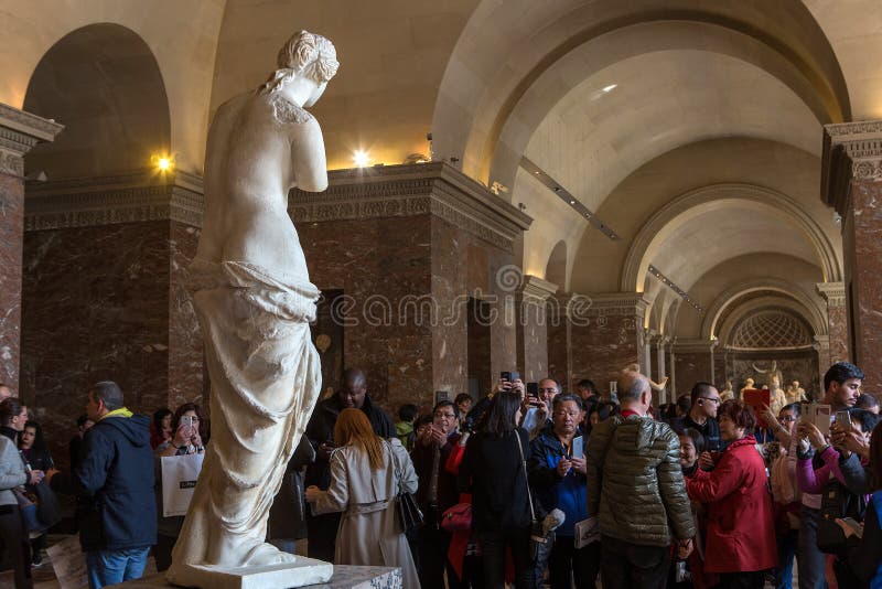 La Venere Di Milo, Il Louvre, Parigi, Francia Fotografia Editoriale ...