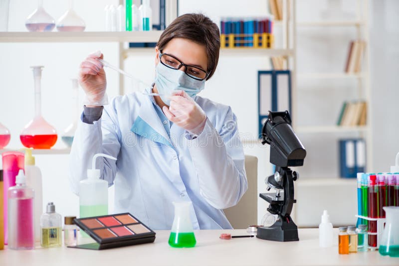 The Lab Chemist Checking Beauty and Make-up Products Stock Photo ...