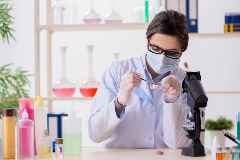 The Lab Chemist Checking Beauty and Make-up Products Stock Photo ...