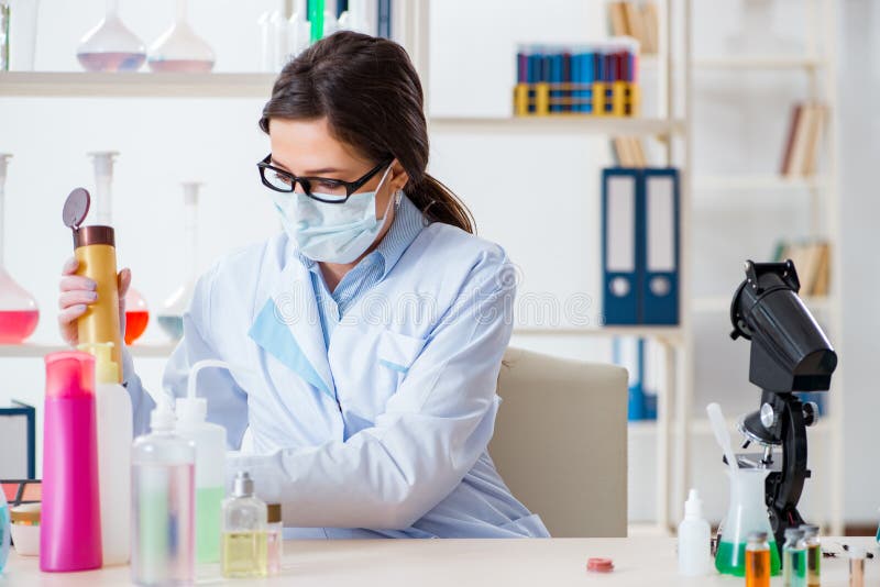 The Lab Chemist Checking Beauty and Make-up Products Stock Photo ...