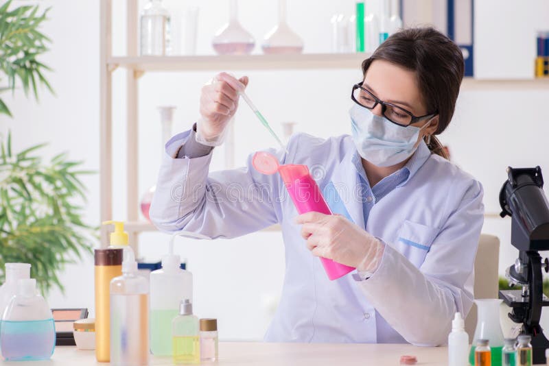The Lab Chemist Checking Beauty and Make-up Products Stock Photo ...