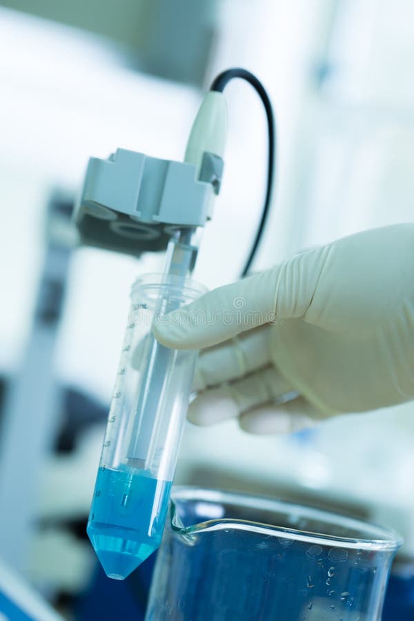 Lab Experiment stock image. Image of medicine, buffer - 39003017