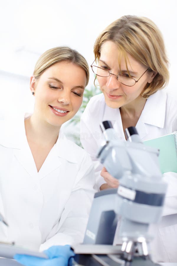 Labor stockbild. Bild von assistent, kaukasisch, mantel - 17133069