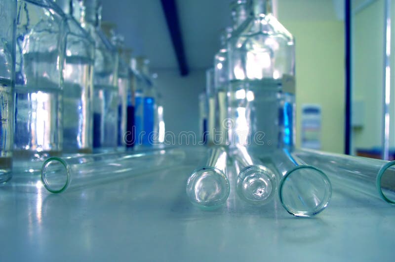 Recipientes De Vidro De Laboratório De Química Imagem de Stock - Imagem ...