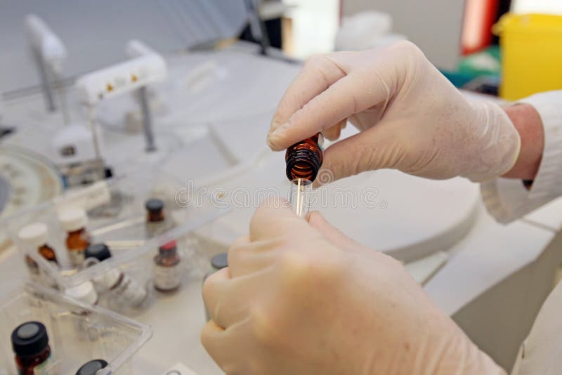 Laboratorio foto de archivo. Imagen de dedo, espécimen - 69582306