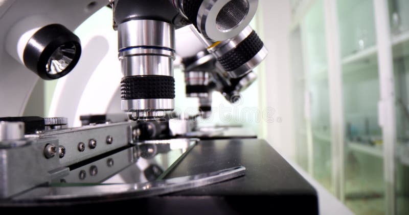 Laboratory Microscope Lens and Modern Microscopes in Laboratory Stock ...