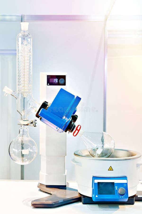 Laboratory Rotary Evaporator Stock Image - Image of analysis, fluid ...