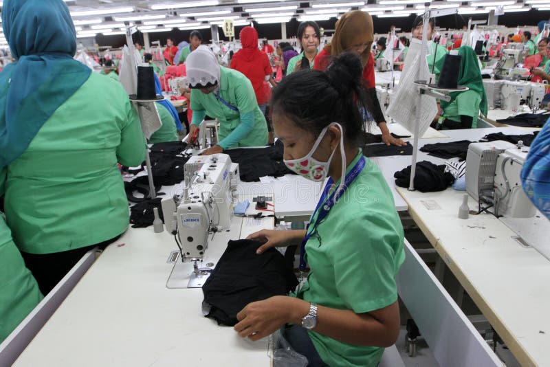 Labour editorial stock image. Image of wonogiri, manufacturing - 65593174
