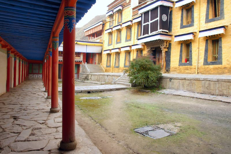 Labrang Lamasery editorial stock image. Image of building - 27329914