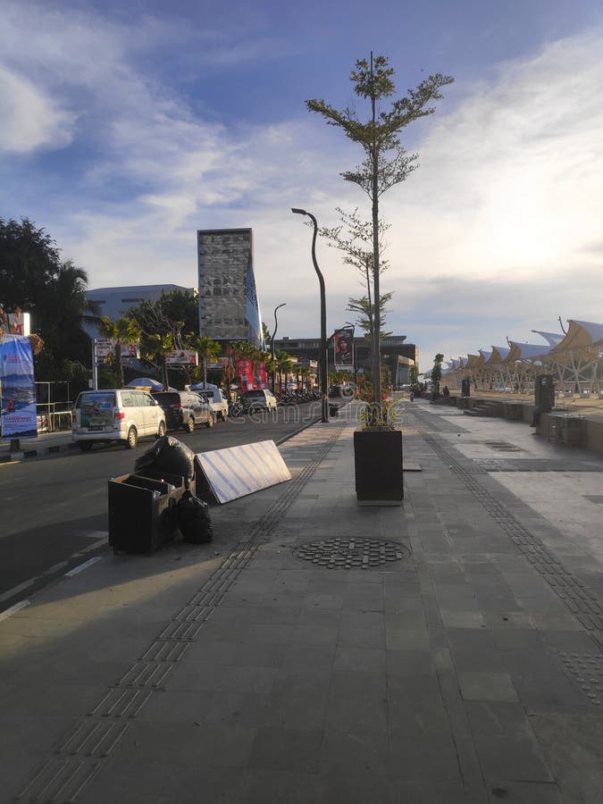 Labuan Bajo Street editorial stock image. Image of bajo - 261665174