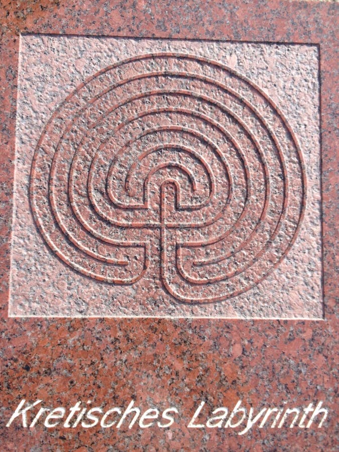 Labyrint stock afbeelding. Image of keus, ingewikkeldheid - 77833343