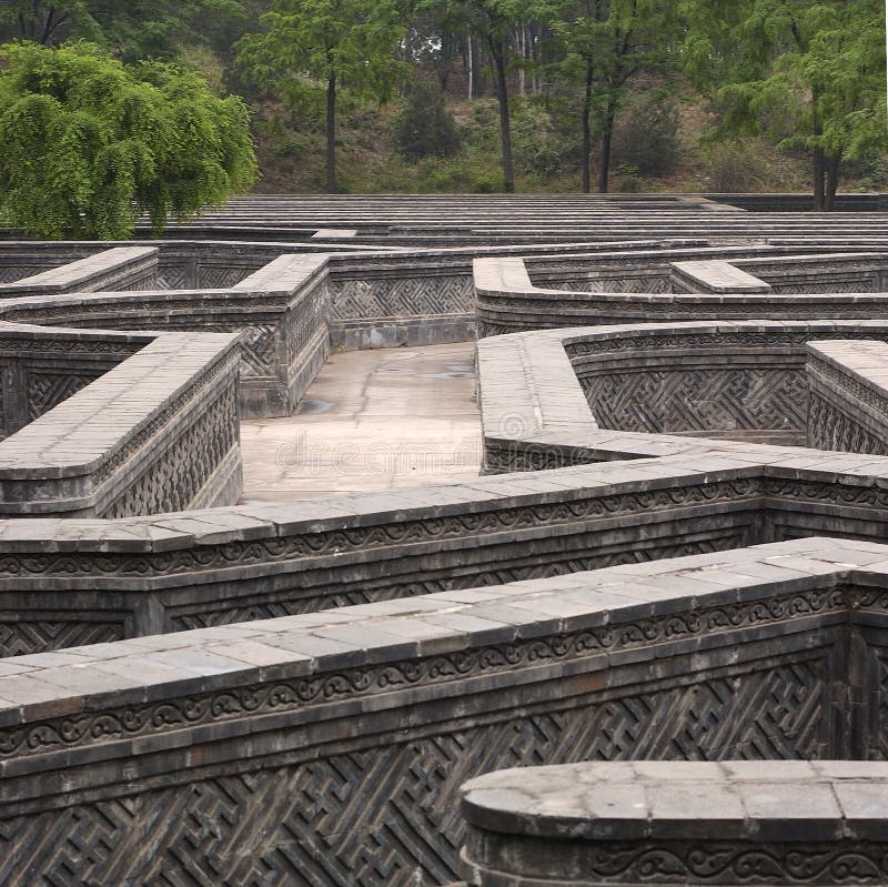 Labyrinth stock image. Image of guide, direction, bush - 834347