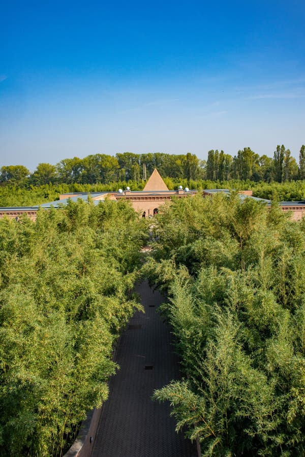 Labyrinth of the Masone, Emilia Romagna Stock Photo - Image of walls ...