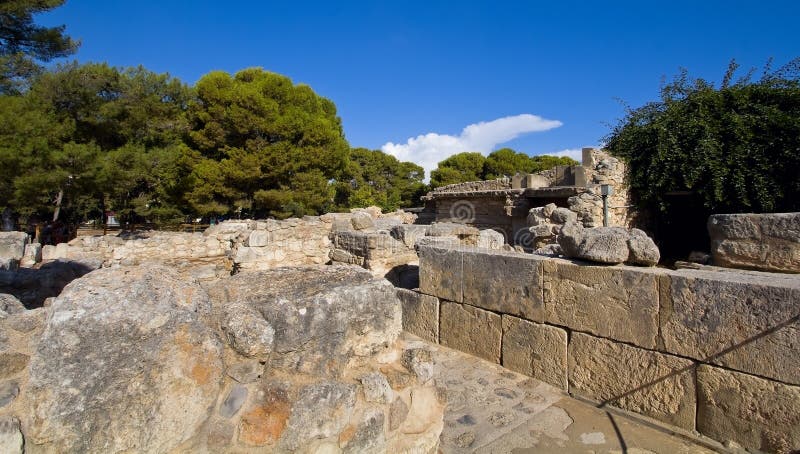 The Labyrinth of the Minotaur, Crete Stock Photo - Image of greece ...