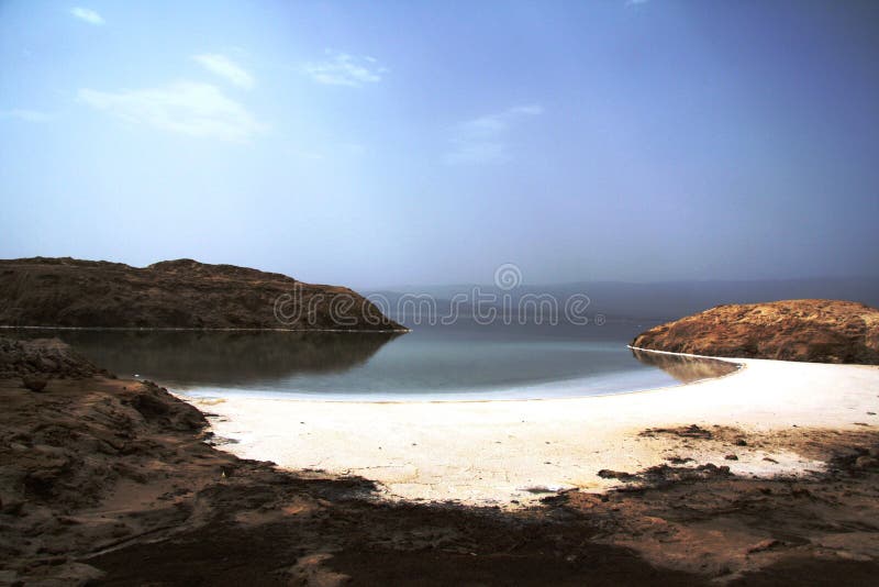 Lac Assal image stock. Image du afrique, paysage, course - 54859729