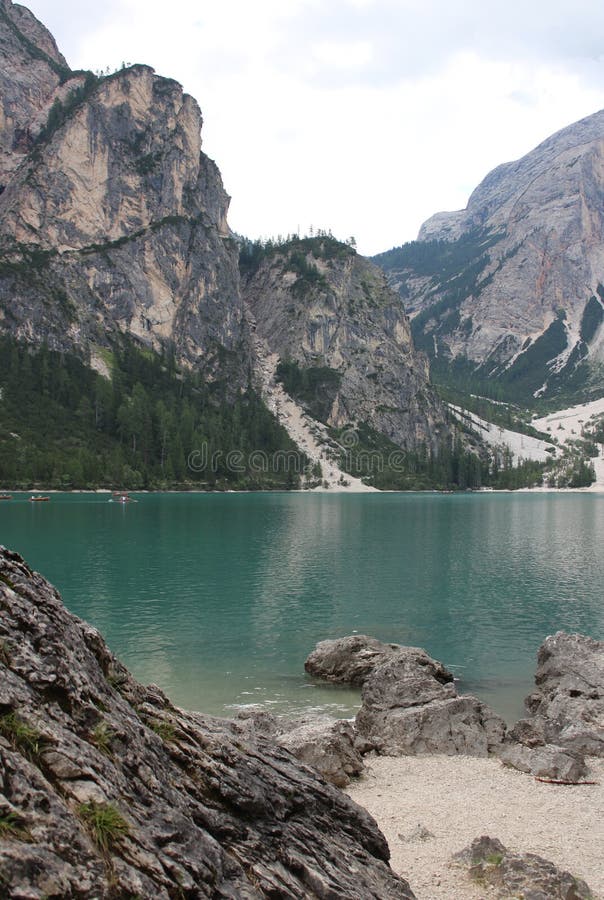 Lac Braies Lago di Braies photo stock. Image du durée - 97300818