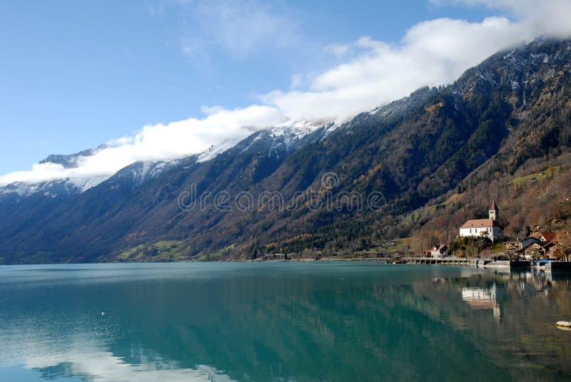 Lac Brienz, Suisse photo stock. Image du switzerland - 65449188