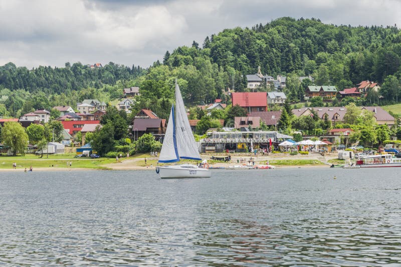 Lac dans Roznow photo éditorial. Image of fermé, horizontal - 94349441
