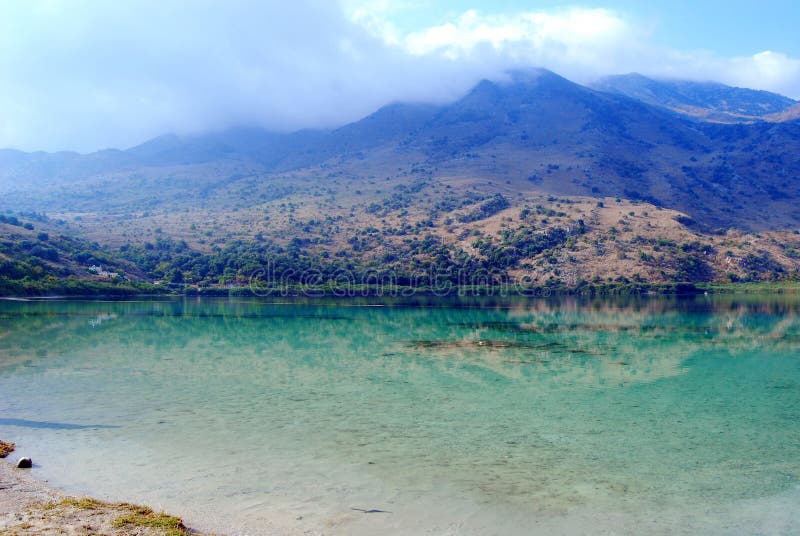 Panorama Du Lac Kournas, Crète Panorama Du Plus Grand Lac Kournas D'eau ...