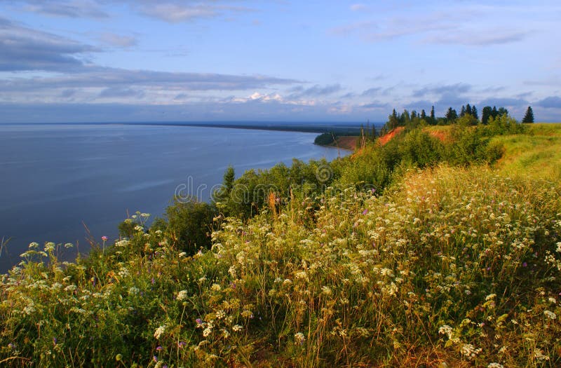 Le Lac Onega, Carélie, Russie Image stock - Image du horizontal, sable ...