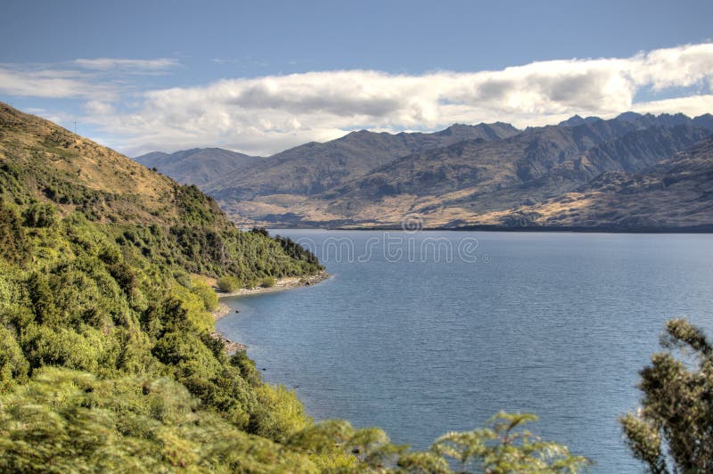 Lac Wanaka II image stock. Image du côte, montagne, tourisme - 30364725