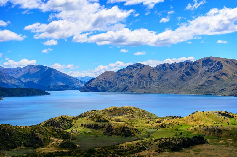 Lac Wanaka et Mt aspirant image stock. Image du alpe - 48287975