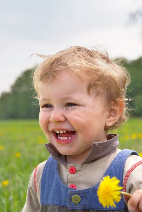 Lachendes Kind stockbild. Bild von kinder, kamera, lächeln - 25464893