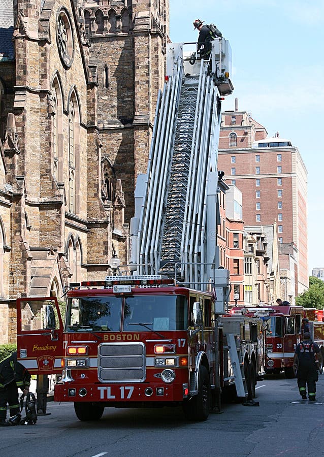 Ladder 17 Emergency Response Editorial Stock Image - Image of call ...