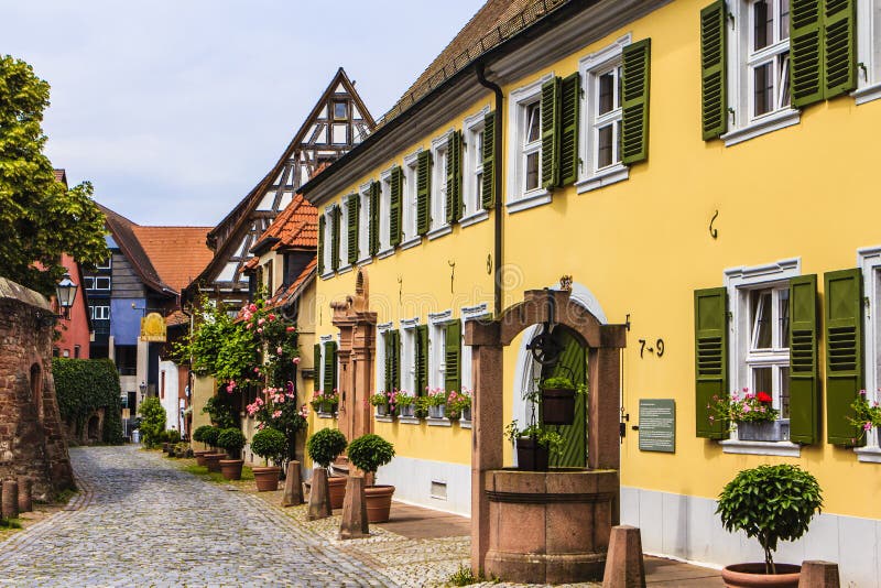 Ladenburg, Deutschland redaktionelles stockbild. Bild von deutschland ...