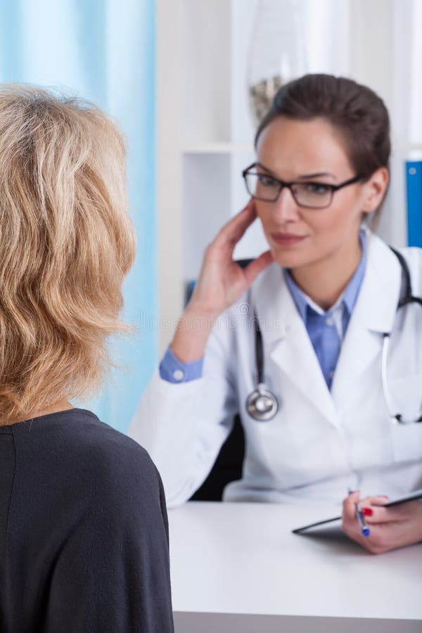 Lady Doctor Discuss with the Patient Stock Image - Image of office ...