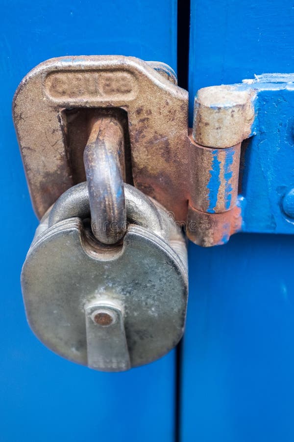 Lage metal Lock stock photo. Image of closeup, grunge - 78509634