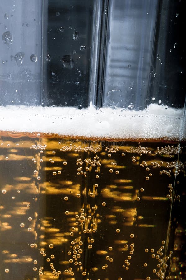Lager bubbles stock image. Image of gold, cocktail, liquid - 25000399