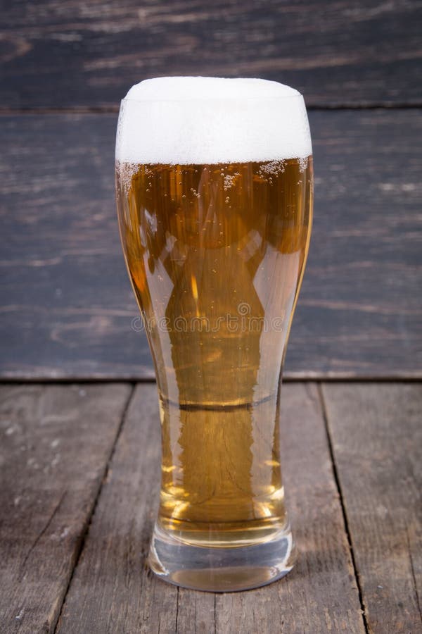 Lager Draft Beer in a Glass Stock Image - Image of pint, refreshment ...