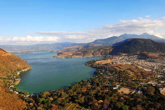Lago Amatitlan foto de archivo. Imagen de agua, escénico - 22181422